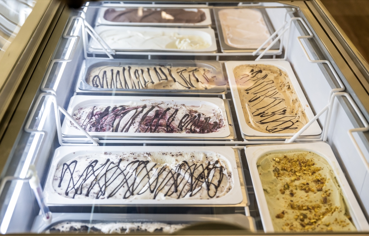 STUZZi Café & Sweet Shop - The Pinehills